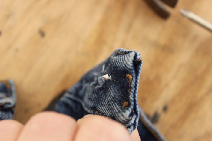 How to fix a button on jeans. - Momcrieff