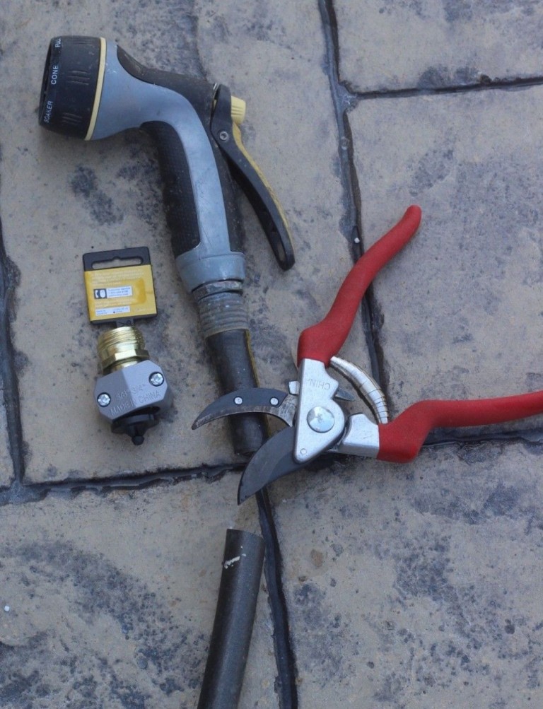 Garden Hose Repair! - Momcrieff