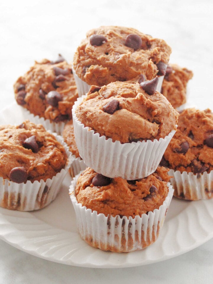 Cranberry Orange Muffins (Easy Cake Mix Muffins) - Momcrieff